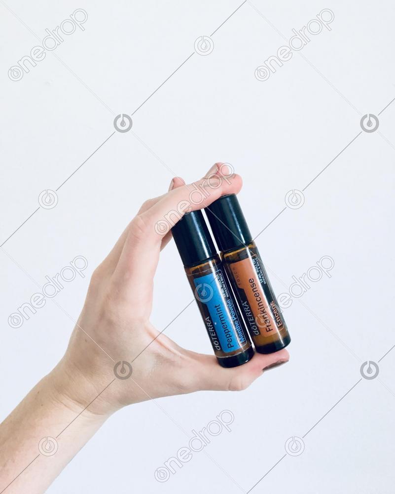 dōTERRA Frankincense and dōTERRA Peppermint Touch by Amanda Cronk