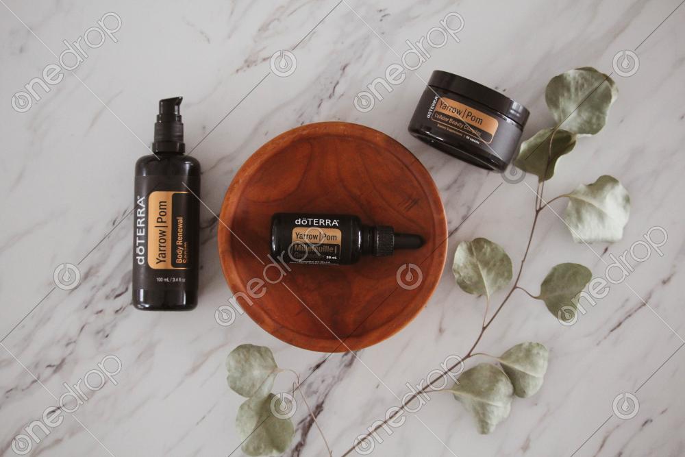 Yarrow|Pom Collection by Amanda Cronk