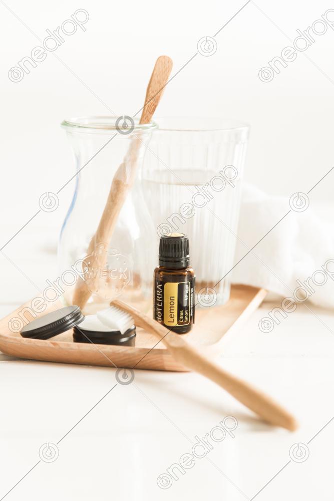 Lemon Oil Toothpaste by LiefsVanFleur